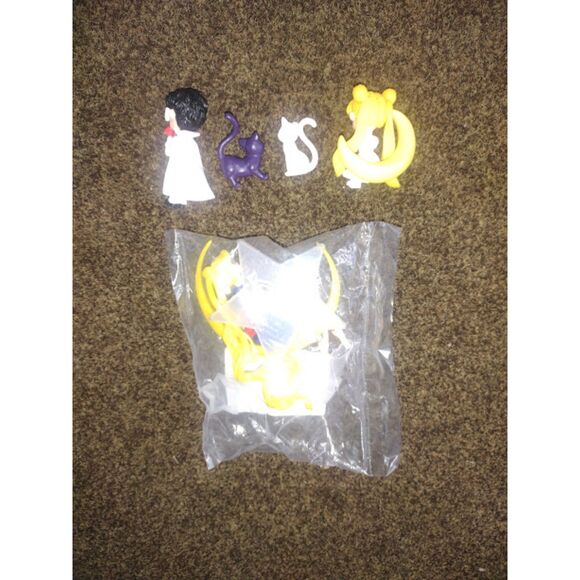 Toys | Lot Of Anime Figures Sailor Moon Tsukino Usagi Chiba Mamoru Cat ...